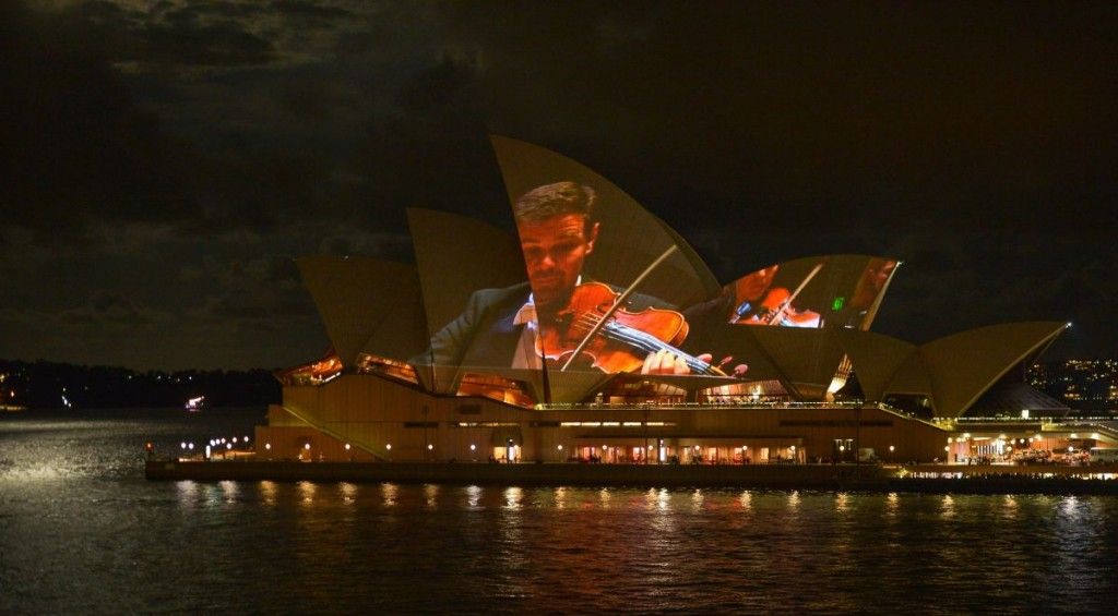 Sydney Opera House Projects Live Orchestra On its Sails