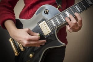 Singlecut vs Double Cut Guitars: Which Are Better? - CMUSE