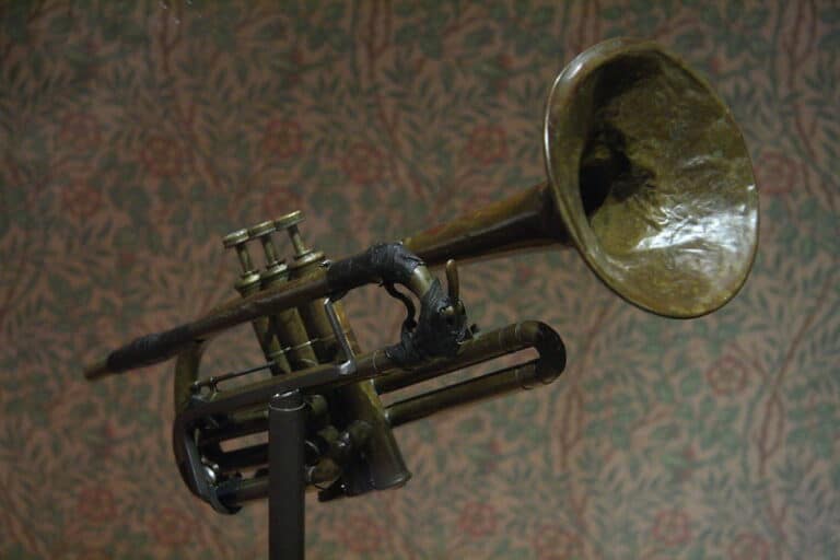 What Instrument Did Louis Armstrong Play? - CMUSE
