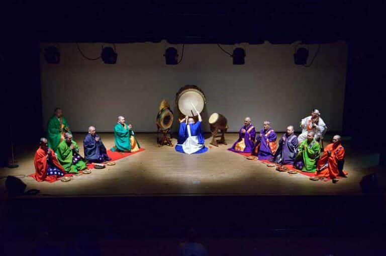 A Brief History of Japanese Music - CMUSE