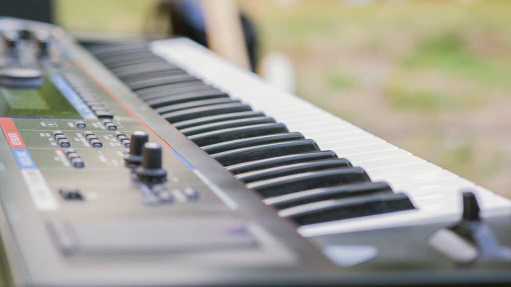Do Electronic Keyboards Sound Like Pianos? - CMUSE