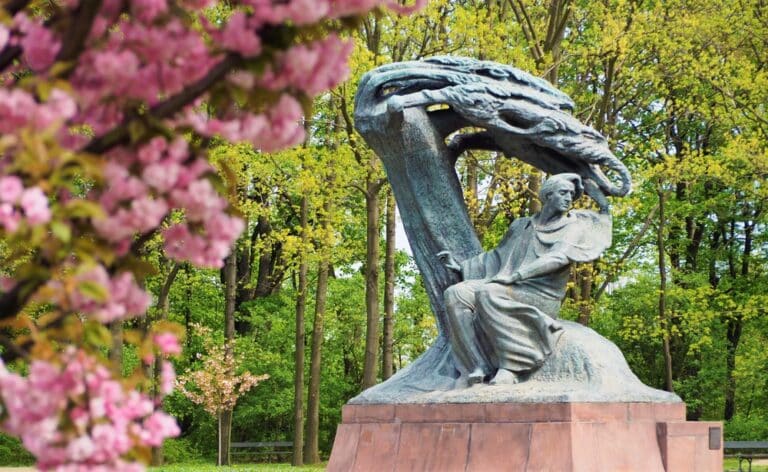 The Unique Style and Compositions of Frédéric Chopin - CMUSE